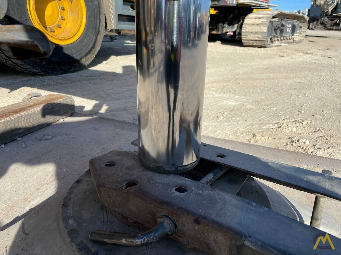 2008 Grove GMK5225 225-Ton All Terrain Crane For Sale Hoists & Material ...