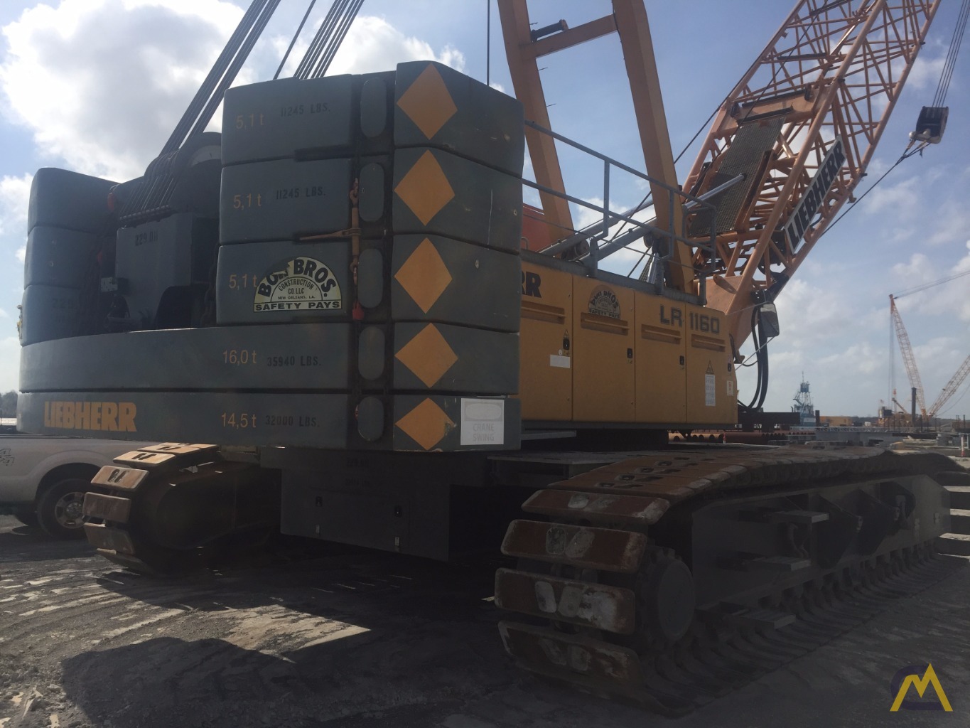 Liebherr LR 1160 200-Ton Lattice Boom Crawler Crane For Sale & Material ...