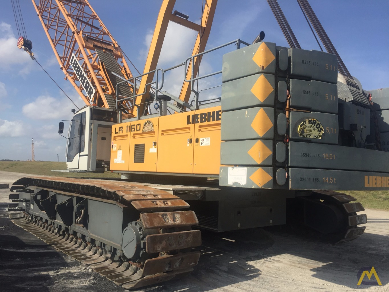 Liebherr LR 1160 200-Ton Lattice Boom Crawler Crane For Sale & Material ...