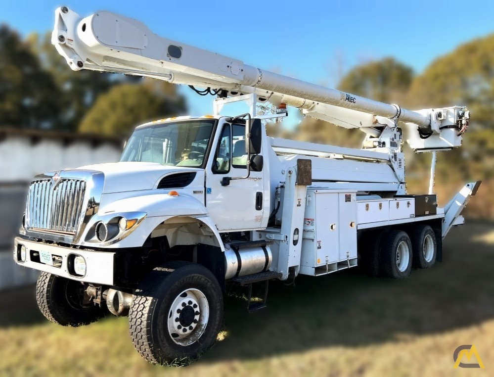 2013 Altec AM900-E100 Articulating Aerial Bucket Truck For Sale ...