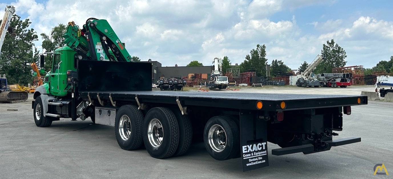 Hiab 288 EP-4 HI PRO Articulating Knuckle Boom Crane on 2016 Mack GU813 ...