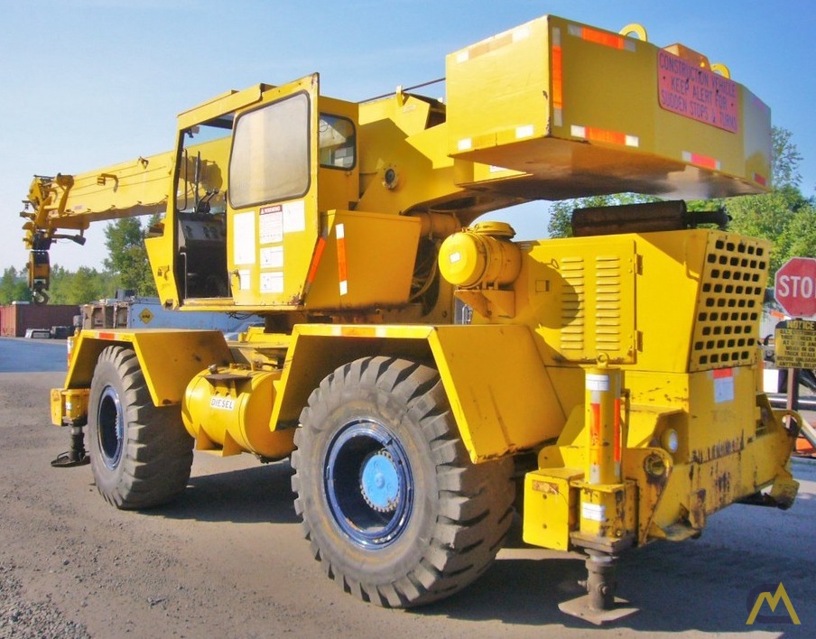 Grove RT522 22-ton Rough Terrain Crane For Sale Hoists & Material ...