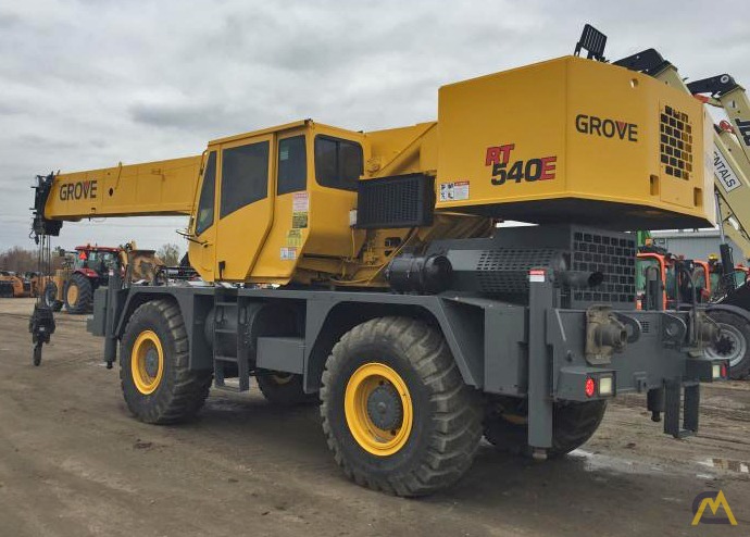 Grove RT540E 40-ton Rough Terrain Crane For Sale Hoists & Material ...