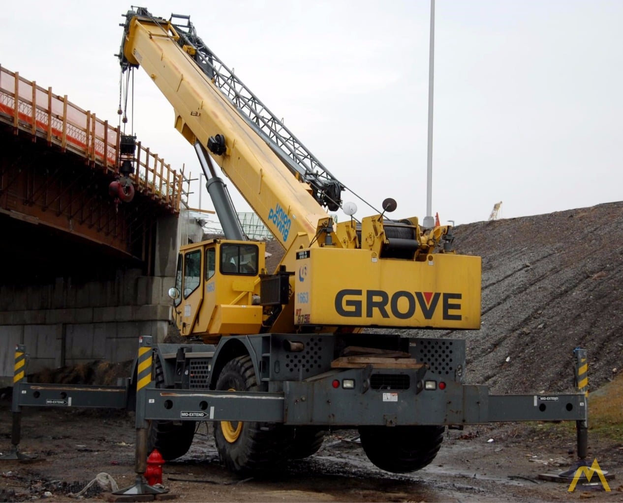 Grove RT875E 75-ton Rough Terrain Crane For Sale Hoists & Material ...