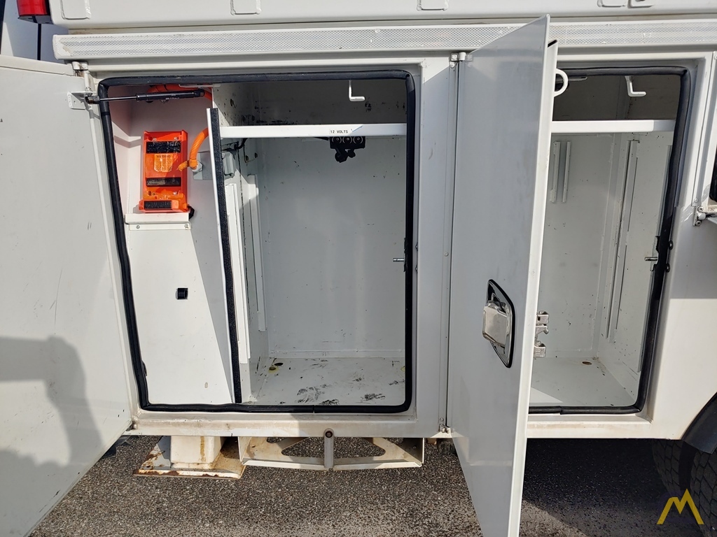 Altec AT40M 45 ft Articulating & Telescopic Material Handling Bucket ...