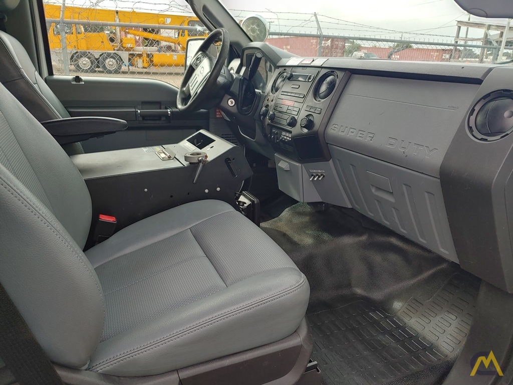 Altec AT40M 45 ft Articulating & Telescopic Material Handling Bucket ...