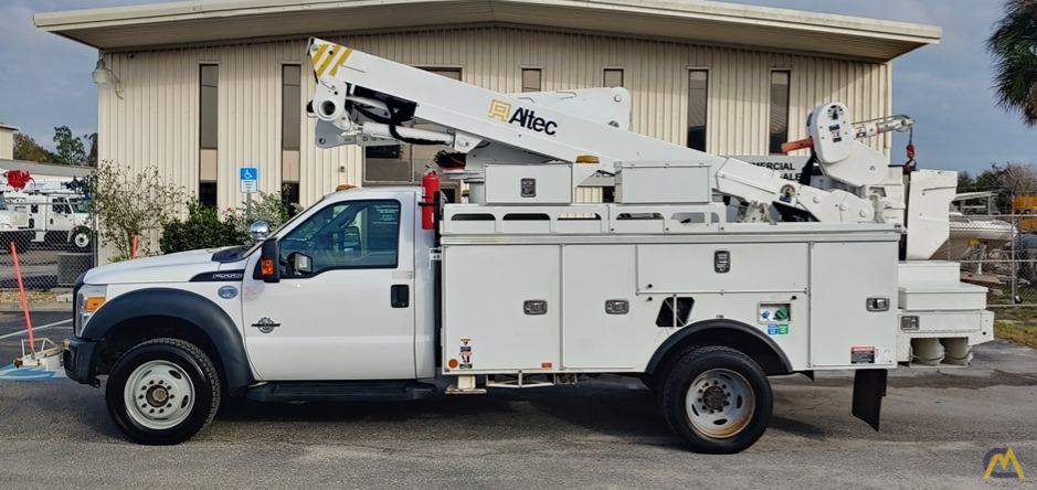 Altec AT40M 45 ft Articulating & Telescopic Material Handling Bucket ...