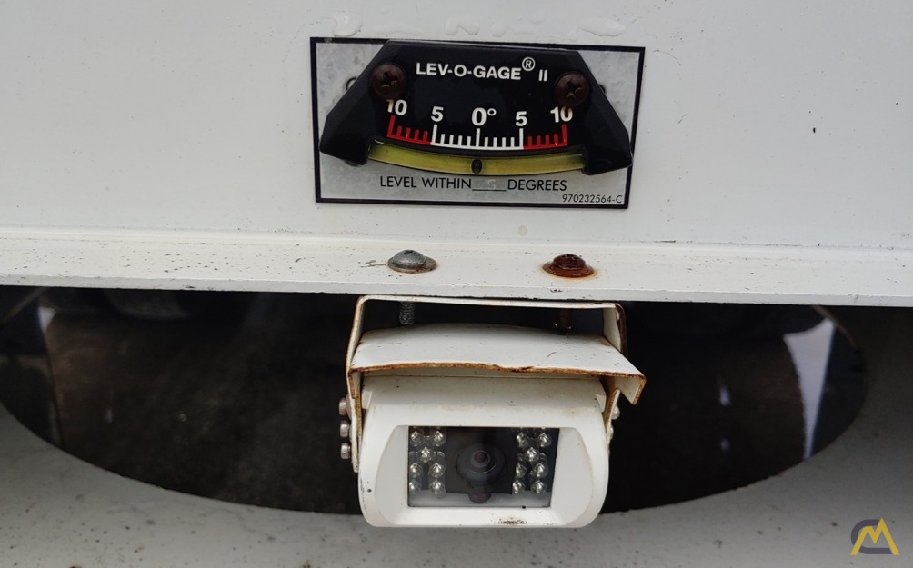 Altec AT40M 45 ft Articulating & Telescopic Material Handling Bucket ...