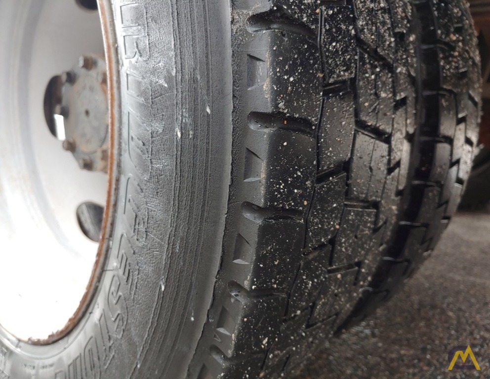 Altec AT40M 45 ft Articulating & Telescopic Material Handling Bucket ...