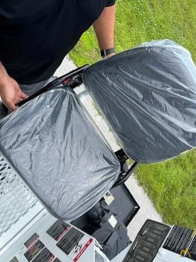 Altec DM47-TR Digger Derrick on International 4300 For Sale Derricks ...