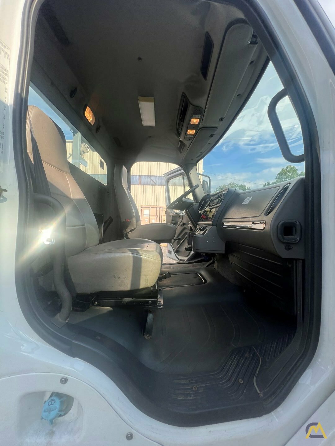 Altec LP108 Cable Puller on 2007 Freightliner M2-106 6x4 Reg Cab Truck ...