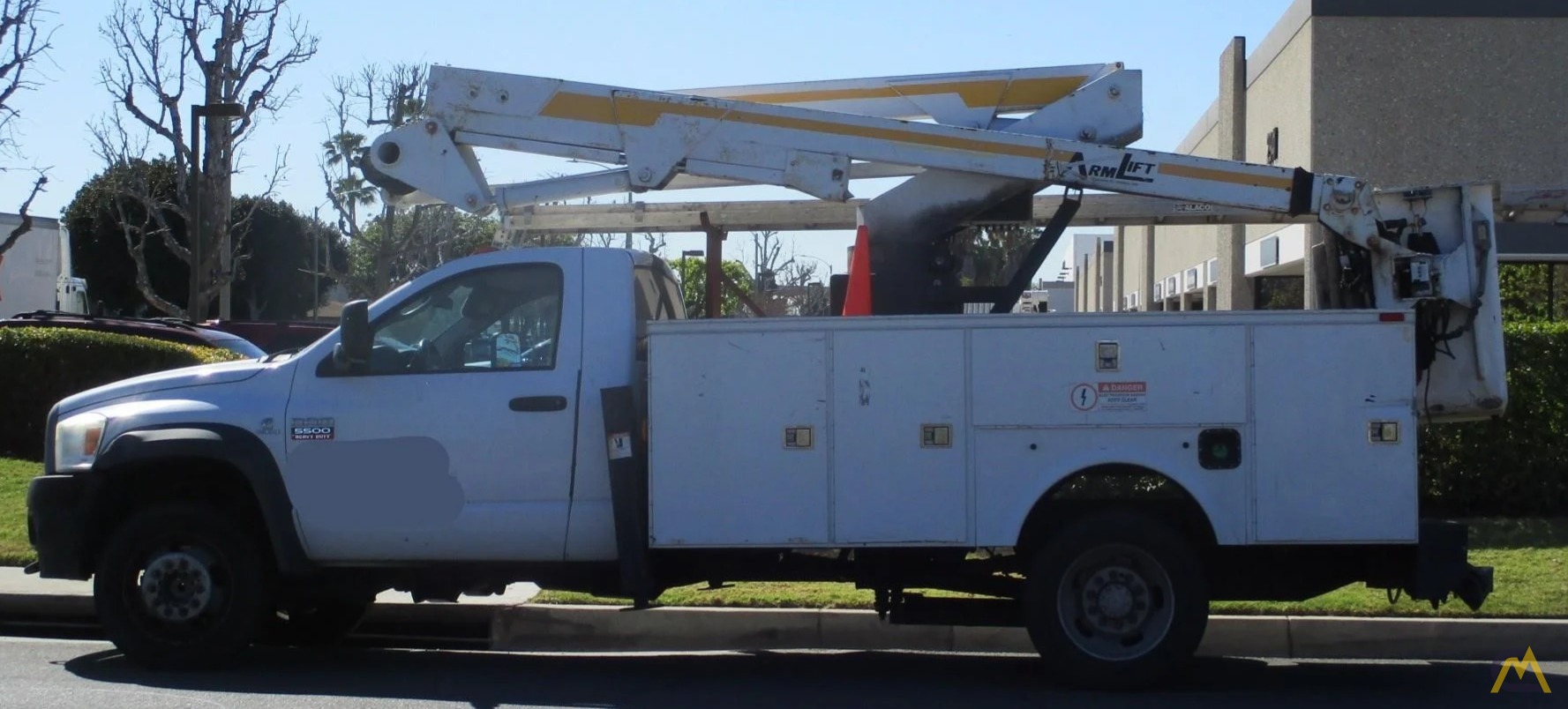 Armlift TKS 46 46' Articulating Boom Bucket Truck on Ram 5500 For Sale ...
