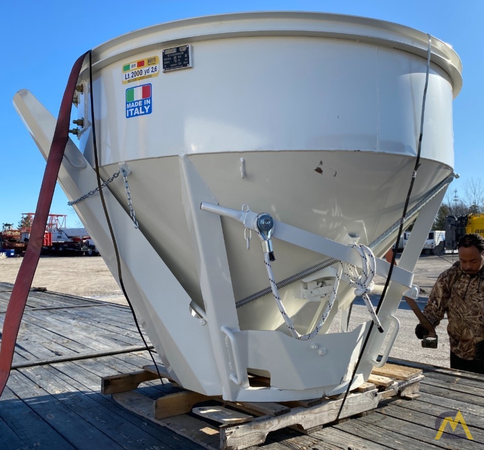 Available Immediately - NEW Low Boy Concrete Bucket For Sale Butti ...