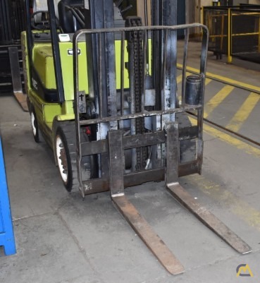 Clark CGC25 2.5-Ton Forklift For Sale (Auction) Forklifts Telehandlers ...