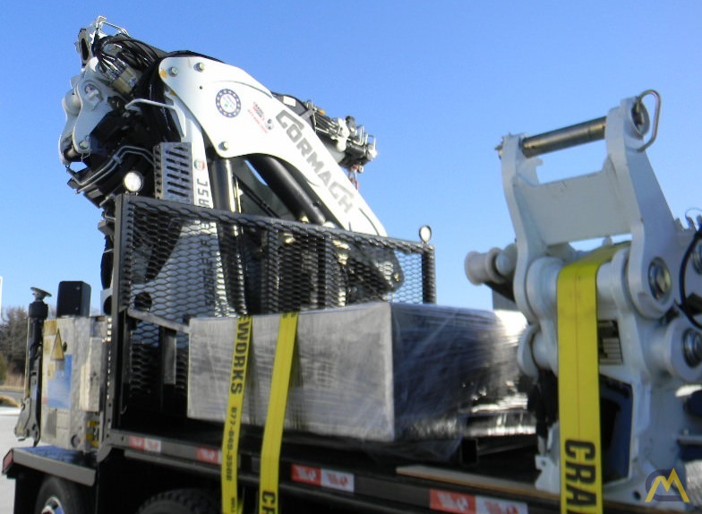 Cormach 50000 E7 F134 ASC Plus 5.72-Ton Knuckle Boom Articulating Crane ...