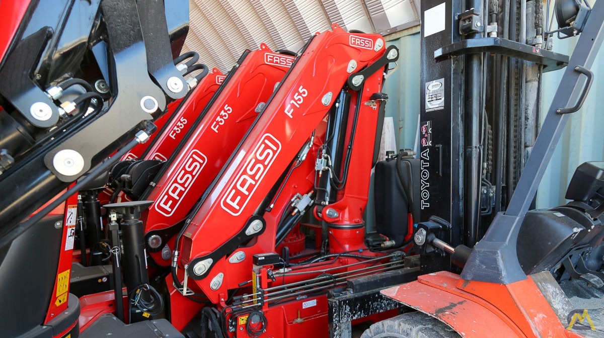 Fassi F155A.2.23 E-Dynamic 5.29-Ton Knuckle Boom Articulating Crane For ...
