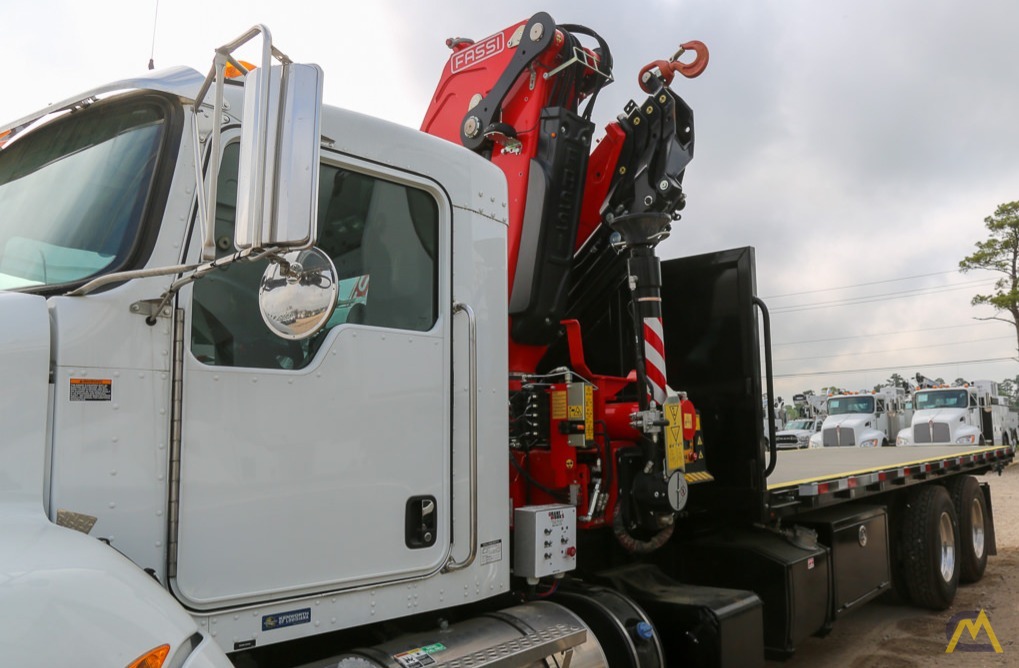 Fassi F335A.2.24 E-Dynamic 12.68-Ton Knuckle Boom Articulating Crane ...