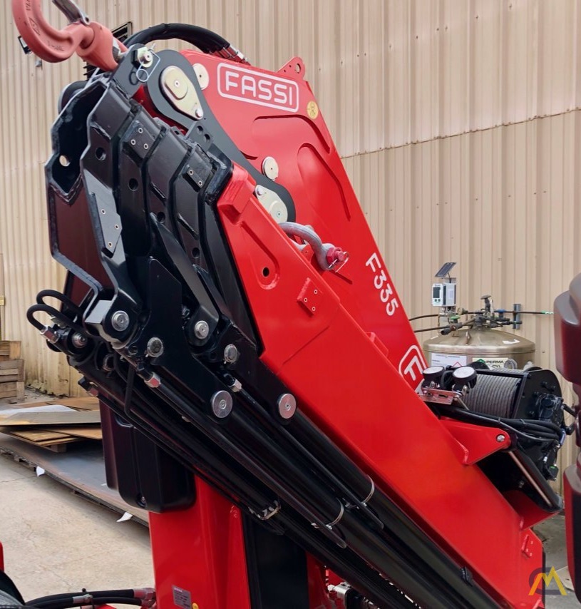 Fassi F335A.2.24 E-Dynamic 34.94-Ton Knuckle Boom Articulating Crane ...