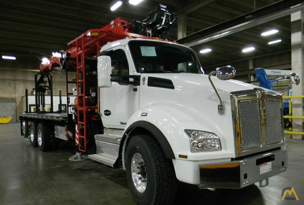 Fassi F390SE.24 3.75-ton Pallet Fork Loader Crane with Mecanil Tree Saw ...