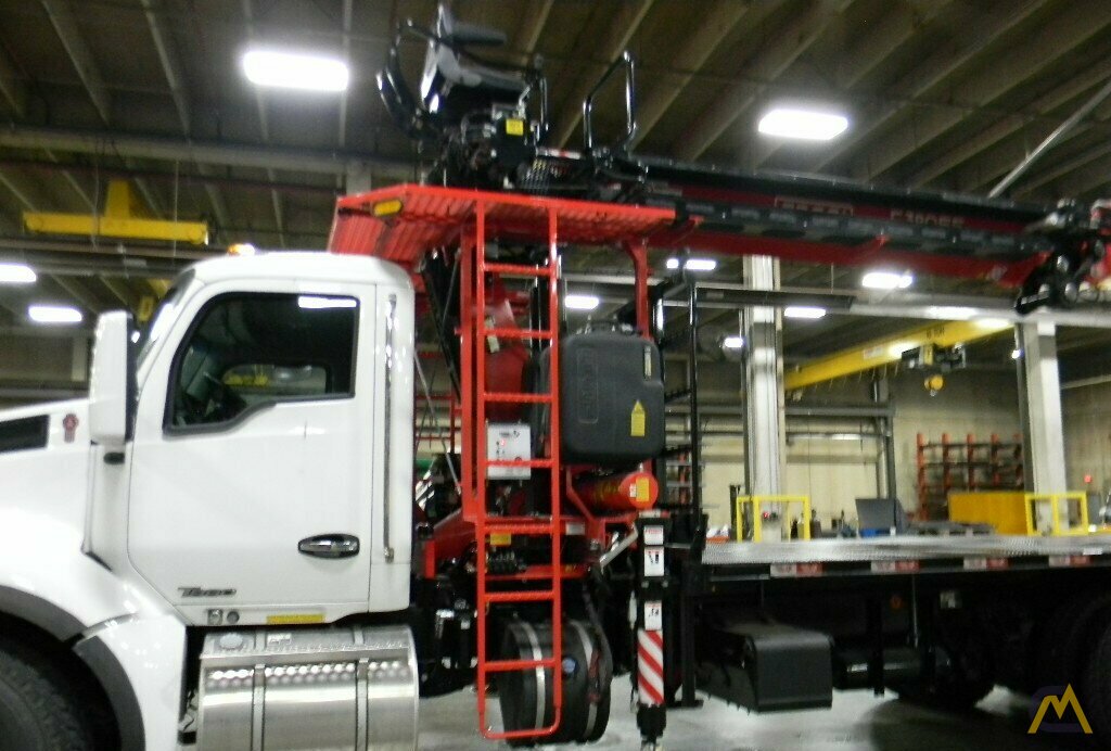 Fassi F390SE.24 3.75-ton Pallet Fork Loader Crane with Mecanil Tree Saw ...