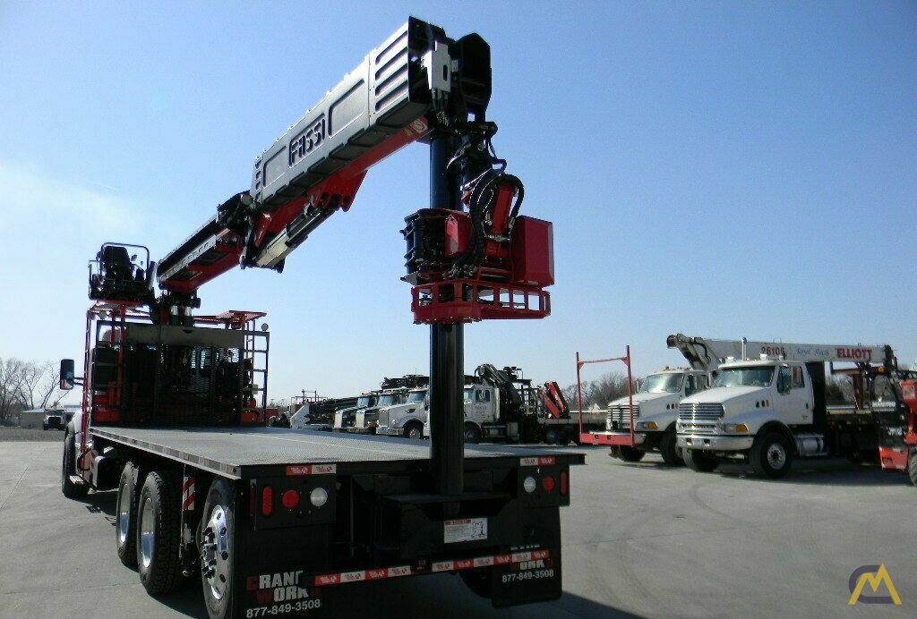 Fassi F390SE.24 3.75-ton Pallet Fork Loader Crane with Mecanil Tree Saw ...