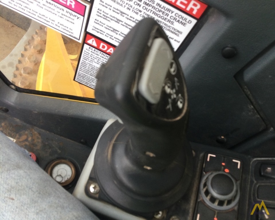 Grove GRT8100 100-ton Rough Terrain Crane For Sale Hoists & Material ...