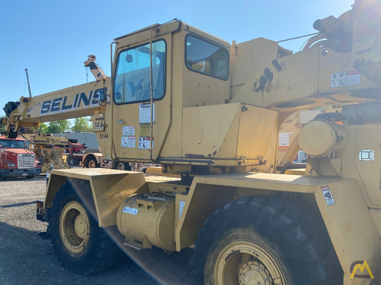 Grove RT522 22-ton Rough Terrain Crane For Sale Hoists & Material ...