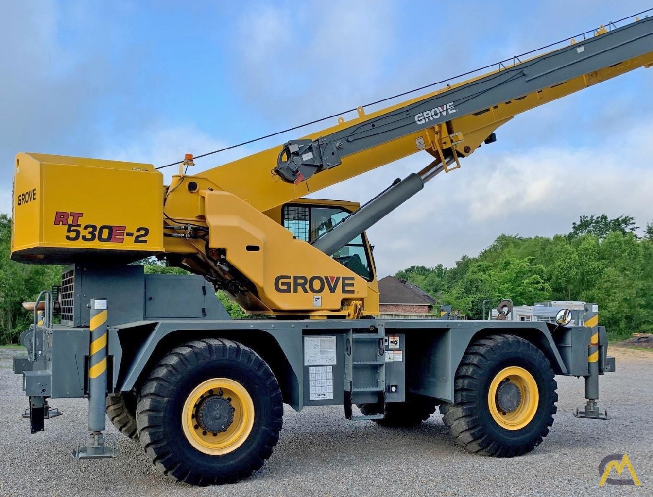 Grove RT530E 2 30 Ton Rough Terrain Crane For Sale Hoists Material
