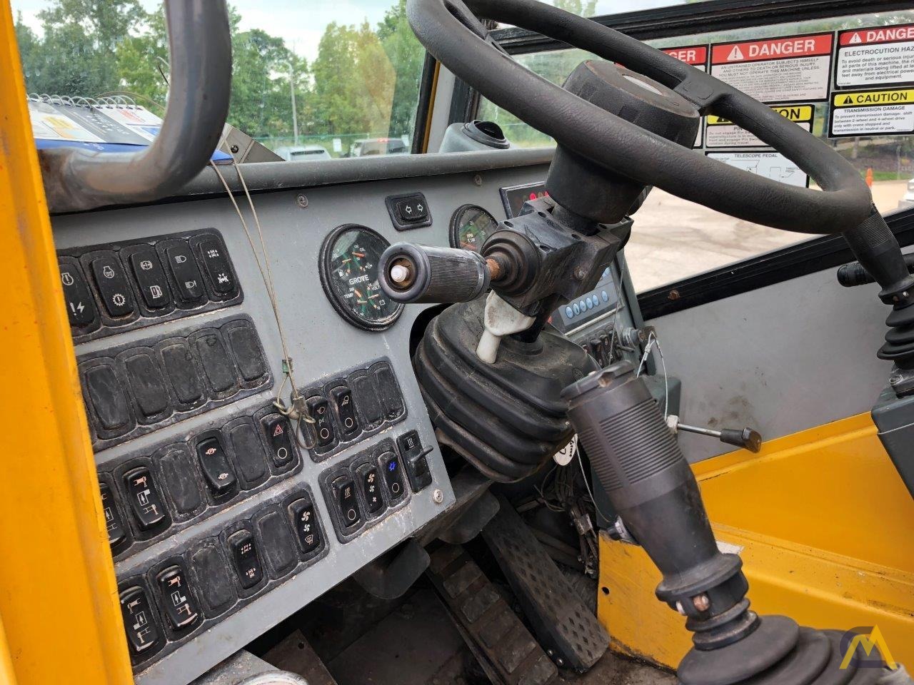 Grove RT535E 35-ton Rough Terrain Crane For Sale Hoists & Material ...