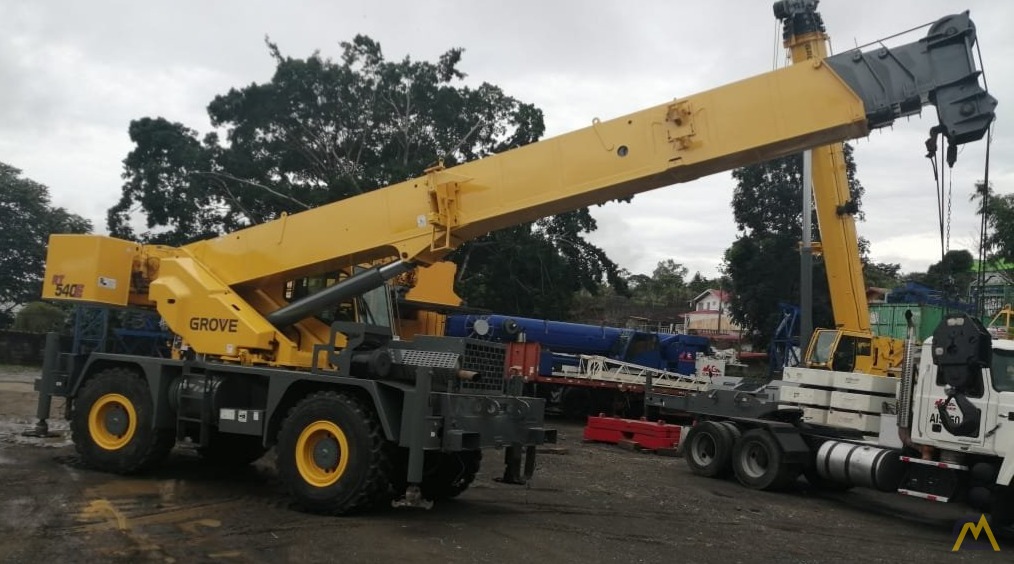 Grove RT540E 40-ton Rough Terrain Crane For Sale Hoists & Material ...