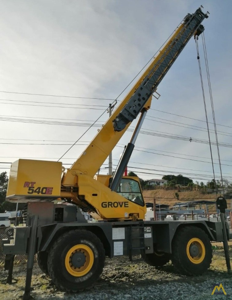 Grove RT540E 40-ton Rough Terrain Crane For Sale Hoists & Material ...
