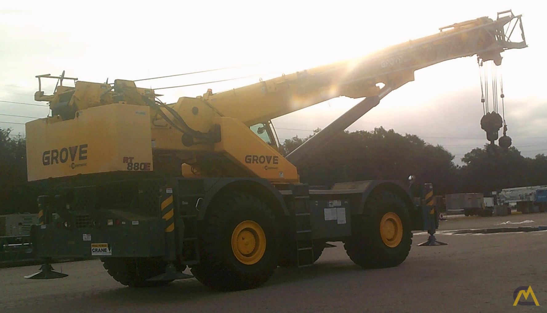 Grove RT880E 80-Ton Rough Terrain Crane For Sale Hoists & Material ...