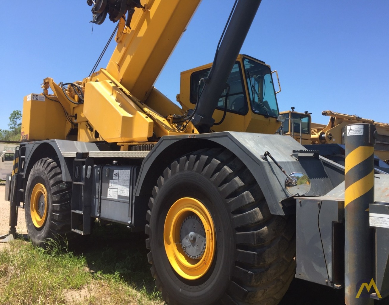 Grove RT890E 90-ton Rough Terrain Crane For Sale Hoists & Material ...
