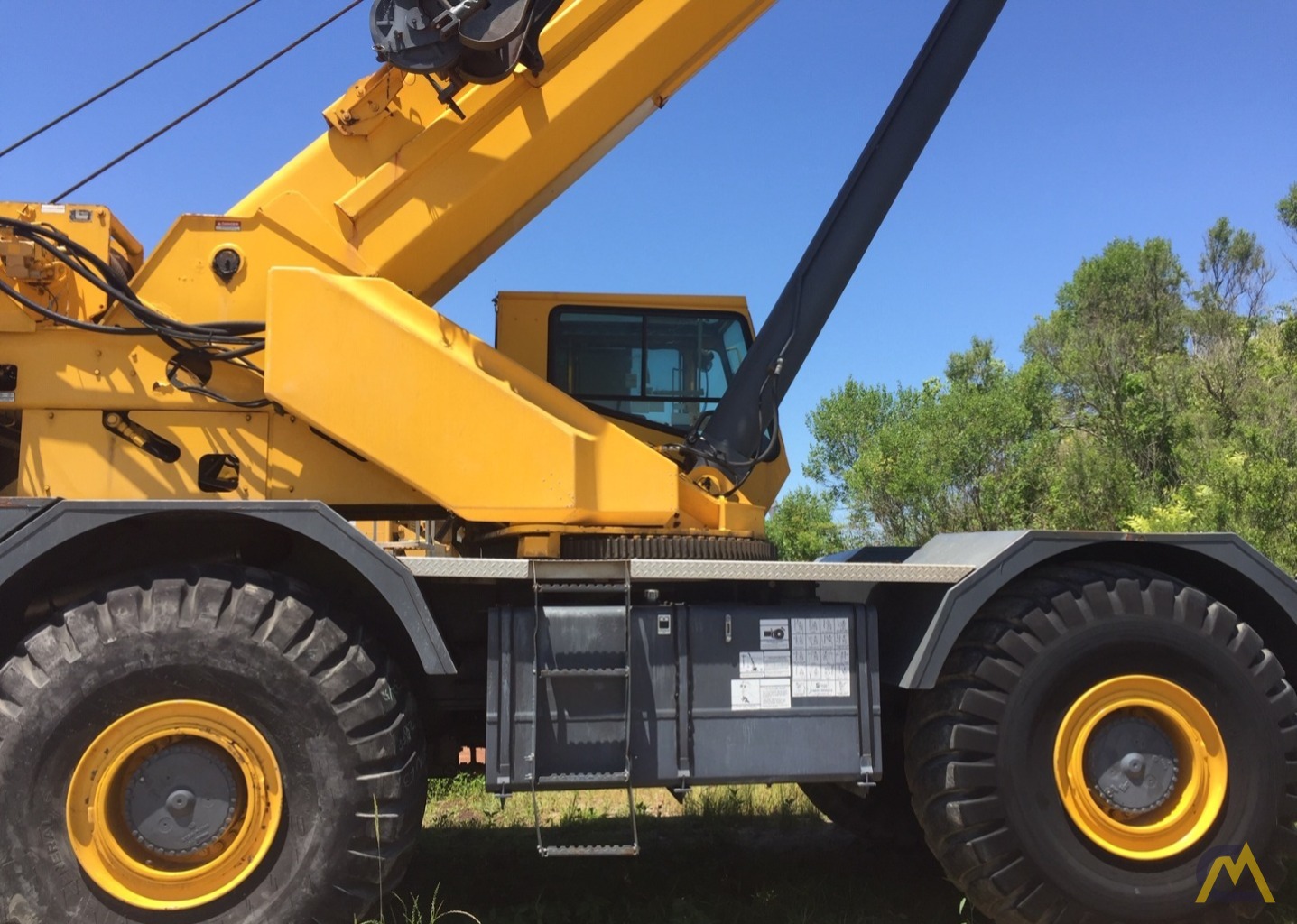 Grove RT890E 90-ton Rough Terrain Crane For Sale Hoists & Material ...