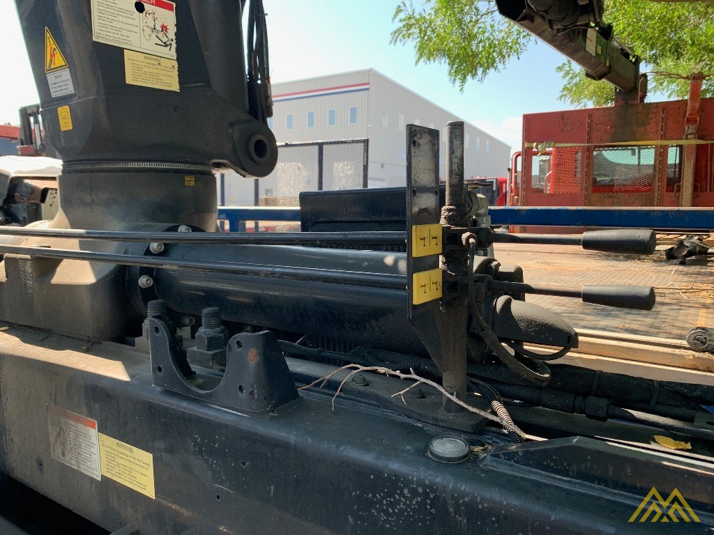 Hiab XS 166 DL-3 HiPro Articulating Knuckle Boom Crane on Mack GU813 ...