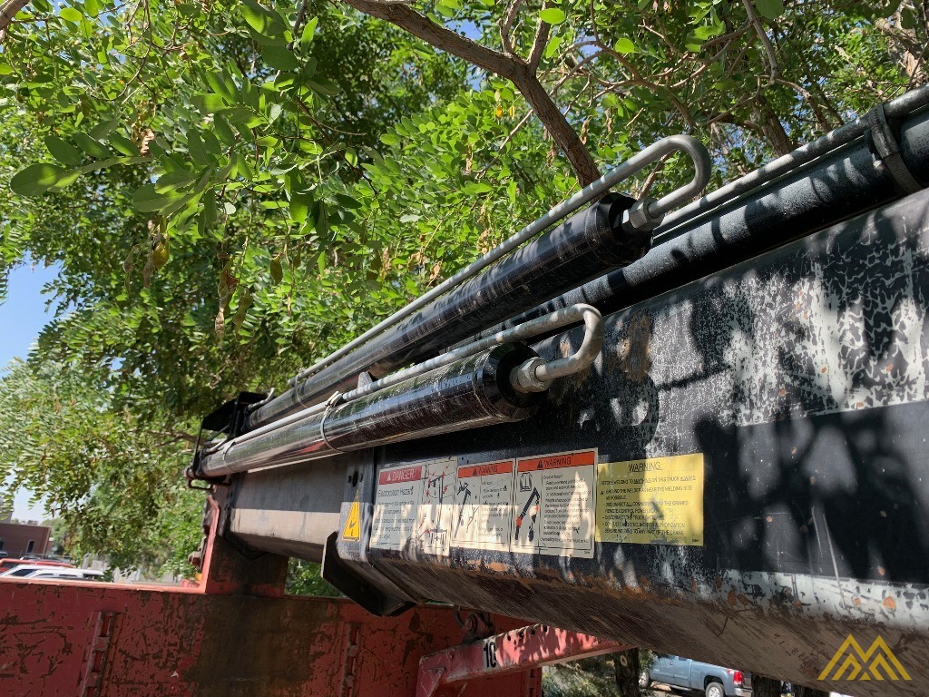 Hiab XS 166 DL-3 HiPro Articulating Knuckle Boom Crane on Mack GU813 ...