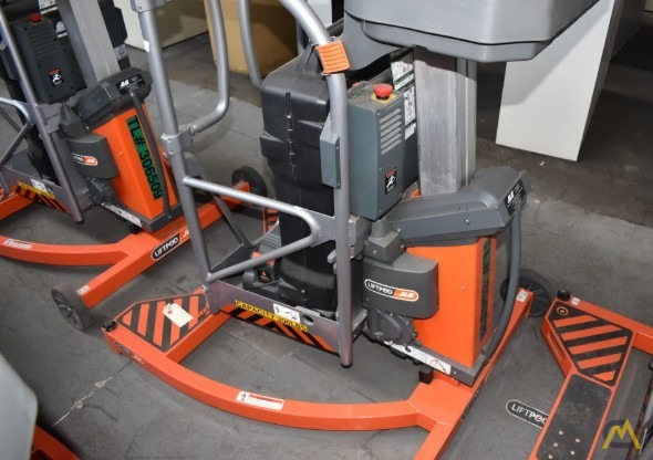 JLG Liftpod FS80 .15-Ton Vertical Mast Lift For Sale (Auction) Lifts ...