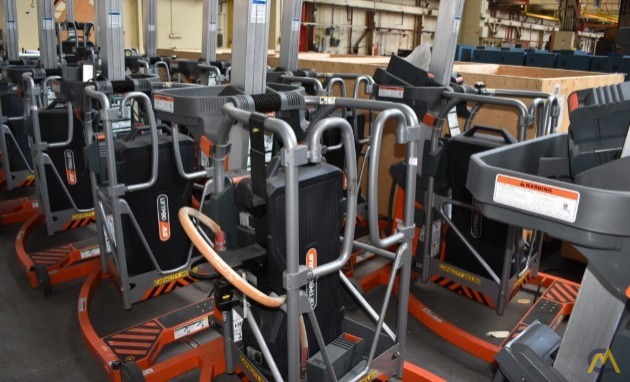 JLG Liftpod FS80 .15-Ton Vertical Mast Lift For Sale (Auction) Lifts ...