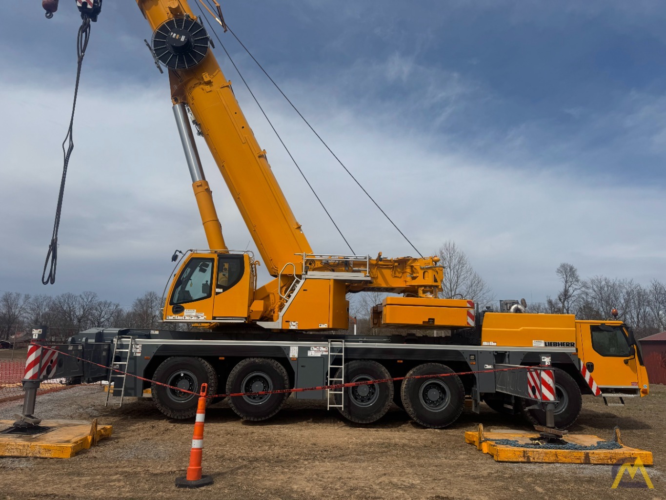 Liebherr LTM 1230-5.1 275 US Ton Class (230 Metric Ton) All Terrain Crane For Sale Hoists ...