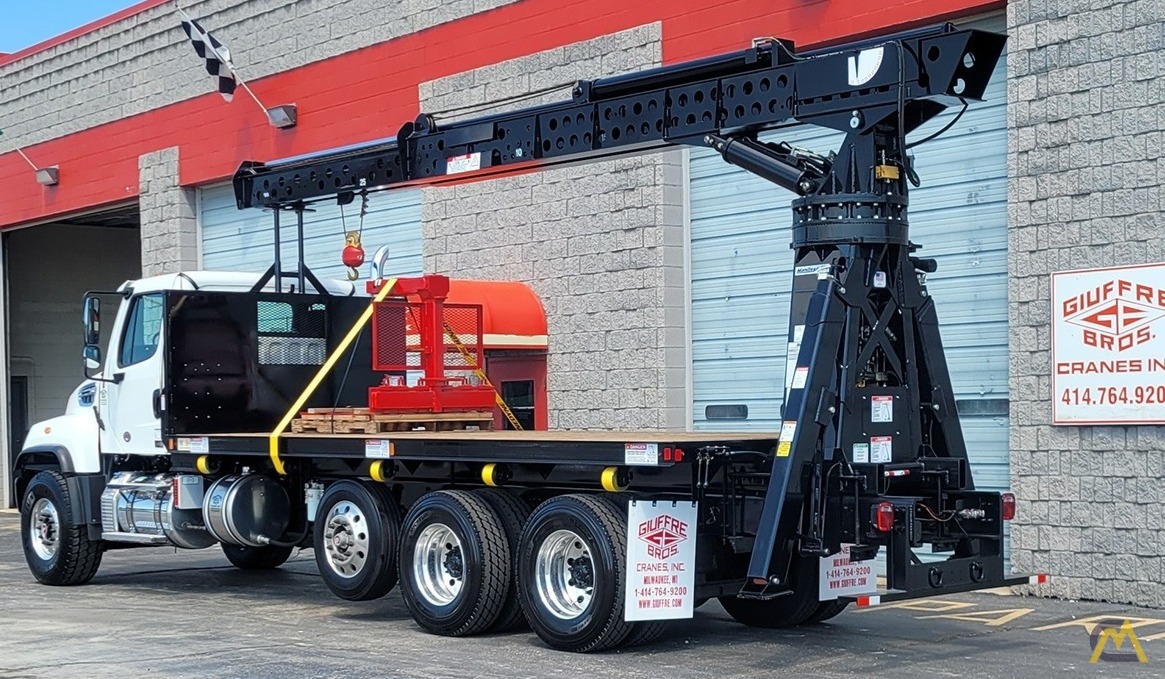 Manitex 110-35E 5.5-ton Trolley Boom on Freightliner 114SD For Sale ...