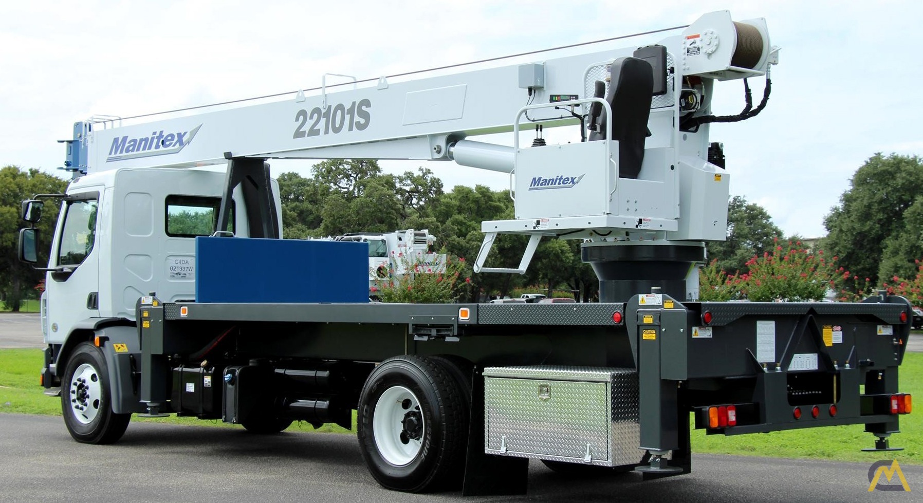 Manitex 22101S 22-ton Boom Truck Crane on Peterbilt 220 For Sale Trucks ...