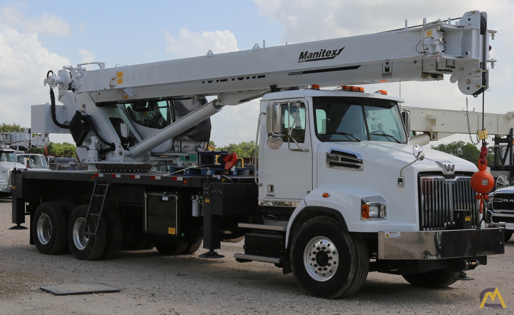 Manitex 40124SHL 40-Ton Boom Truck Crane For Sale Trucks Hoists ...