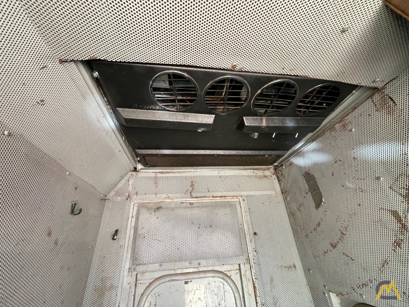 Manitowoc 4100W Series 2 230-ton Lattice Boom Crawler Crane For Sale ...