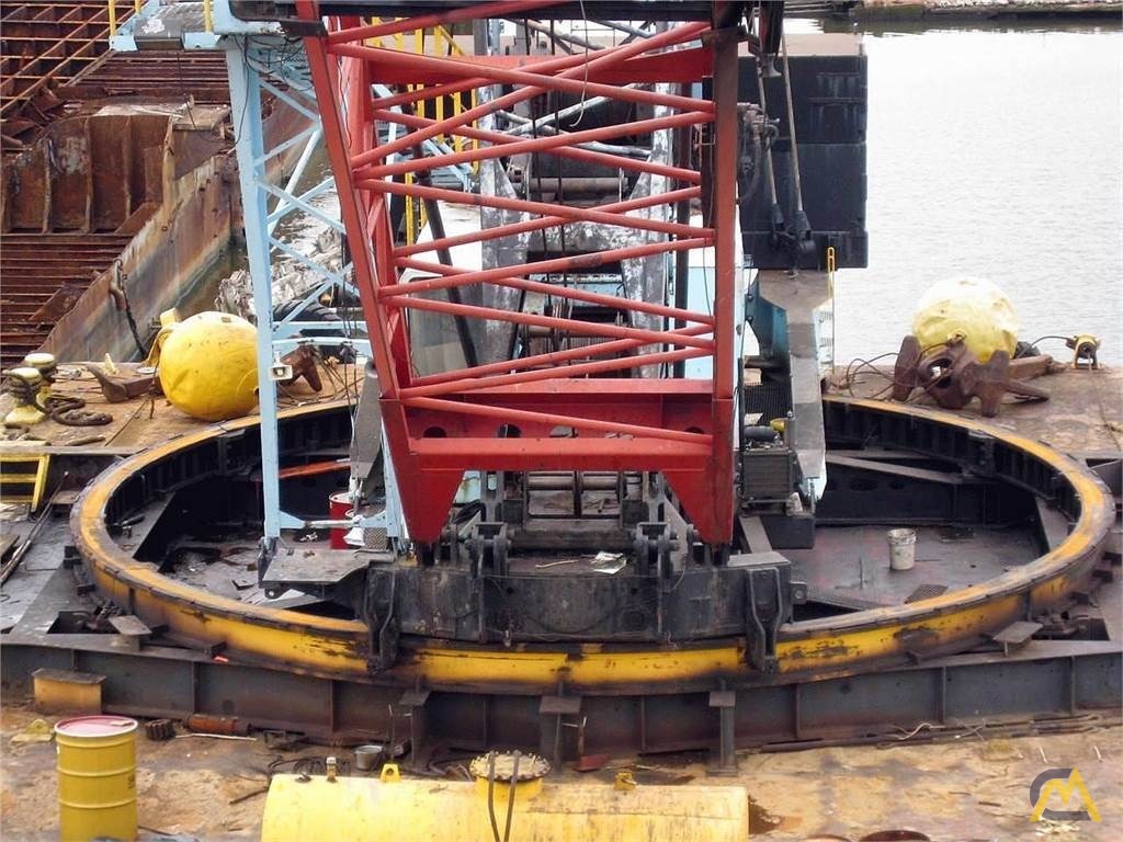 Manitowoc 4100W Vicon 300-Ton Lattice Boom Crawler Crane For Sale ...