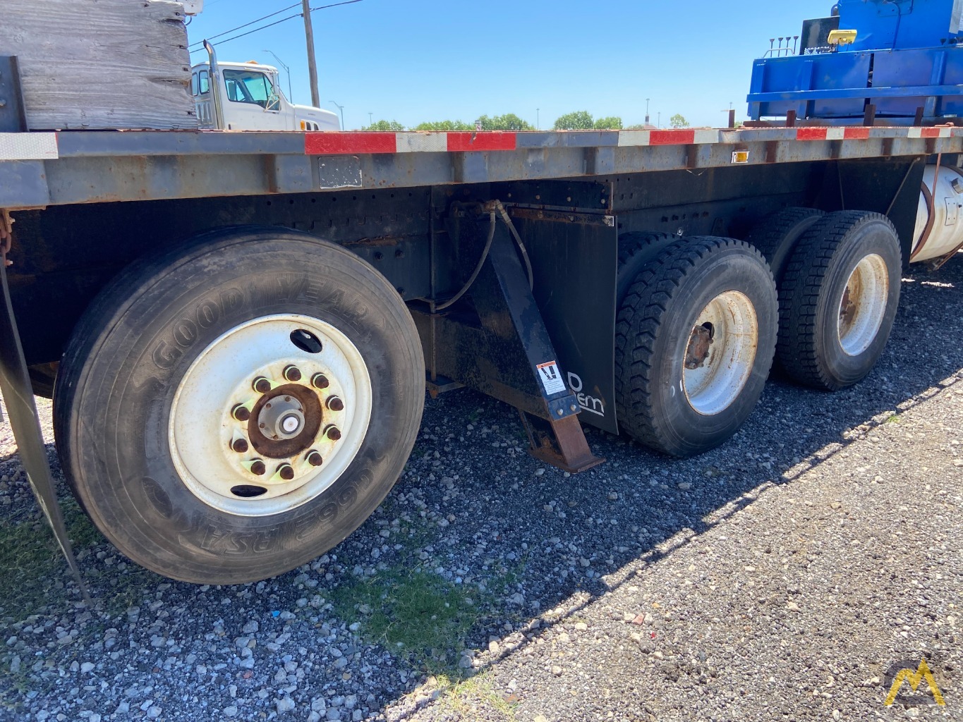 National Series 600E Model 690E 20-Ton Boom Truck Crane on a Peterbilt ...