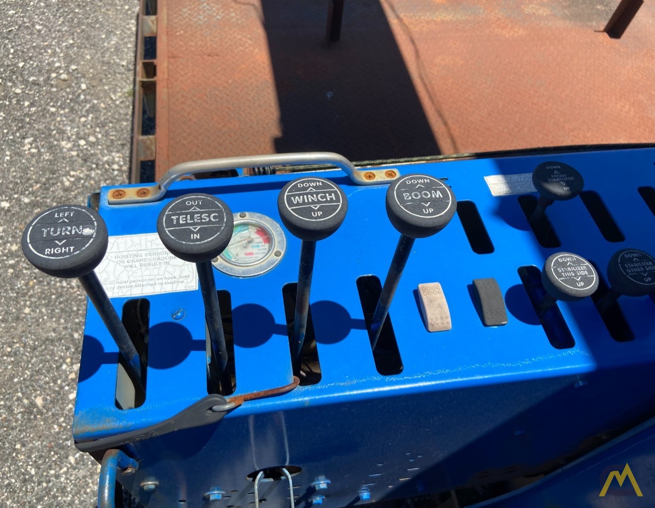 National Series 600E Model 690E 20-Ton Boom Truck Crane on a Peterbilt ...