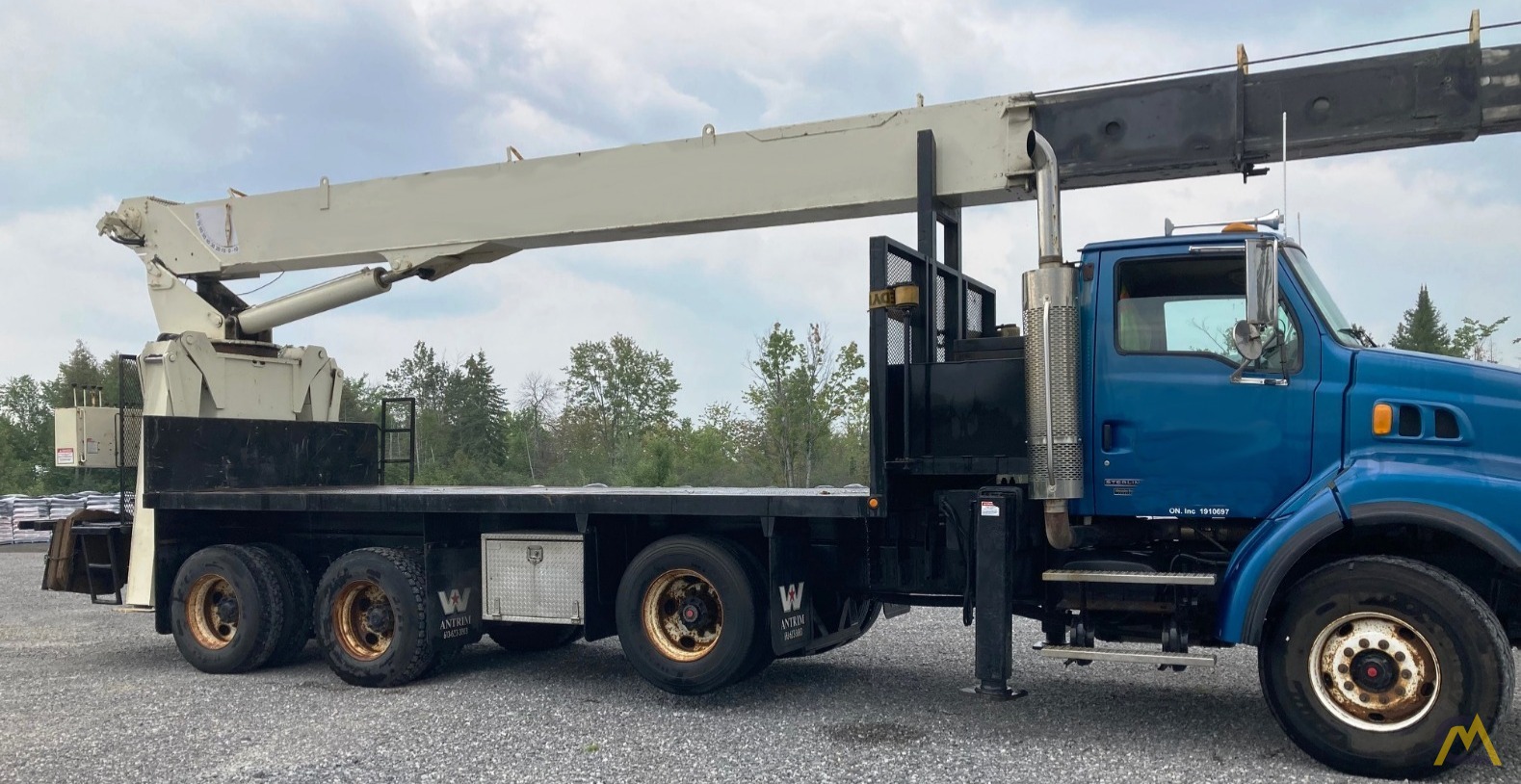 National Series 900A Model 990A 26-Ton Boom Truck Crane on Sterling For Sale Trucks Hoists ...