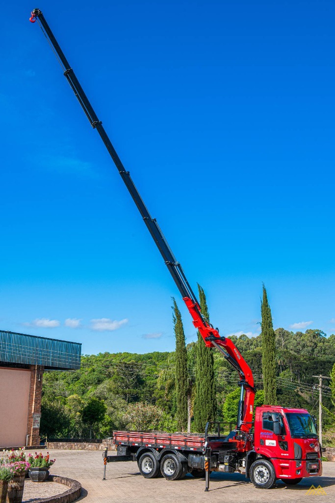 (New) TKA 38.700 36 Metric Ton UNMOUNTED Knuckle Boom Crane; CranesList ...