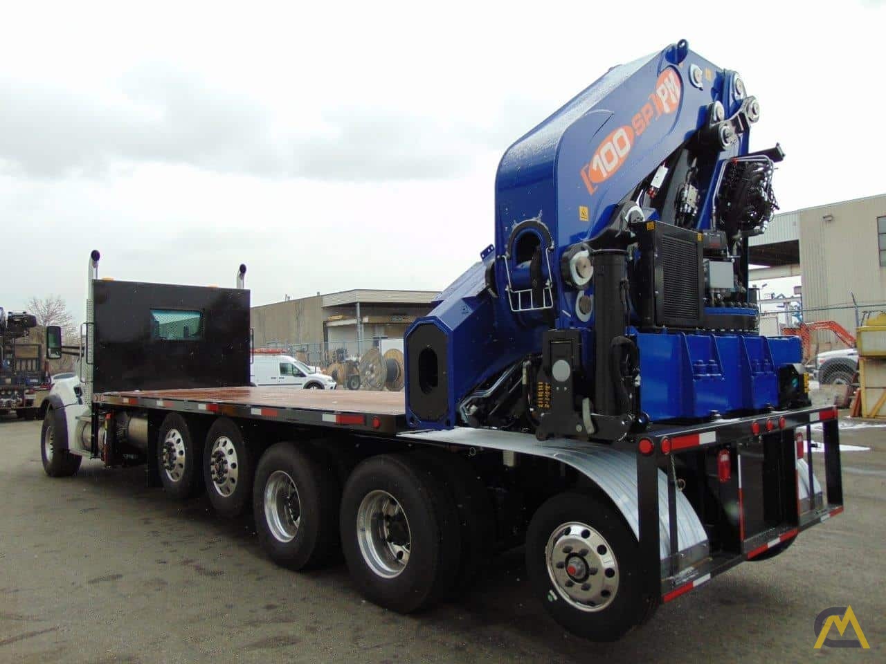 NEW PM 100024 ON KENWORTH T880 – 22′ 6″ DECK For Sale Articulating ...