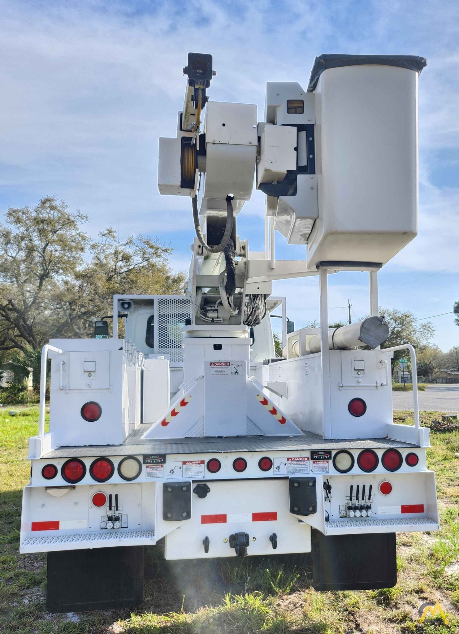 Terex 5TC-55 Bucket Boom on 2014 International 7300 4x4 Reg Cab Utility Truck - F92771 For Sale ...